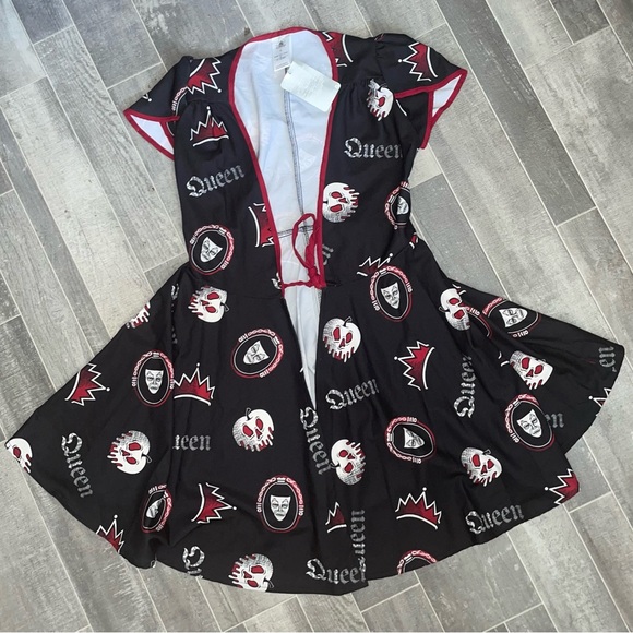 Disney | Dresses | New Disney Store Snow White Evil Queen Wrap Dress ...